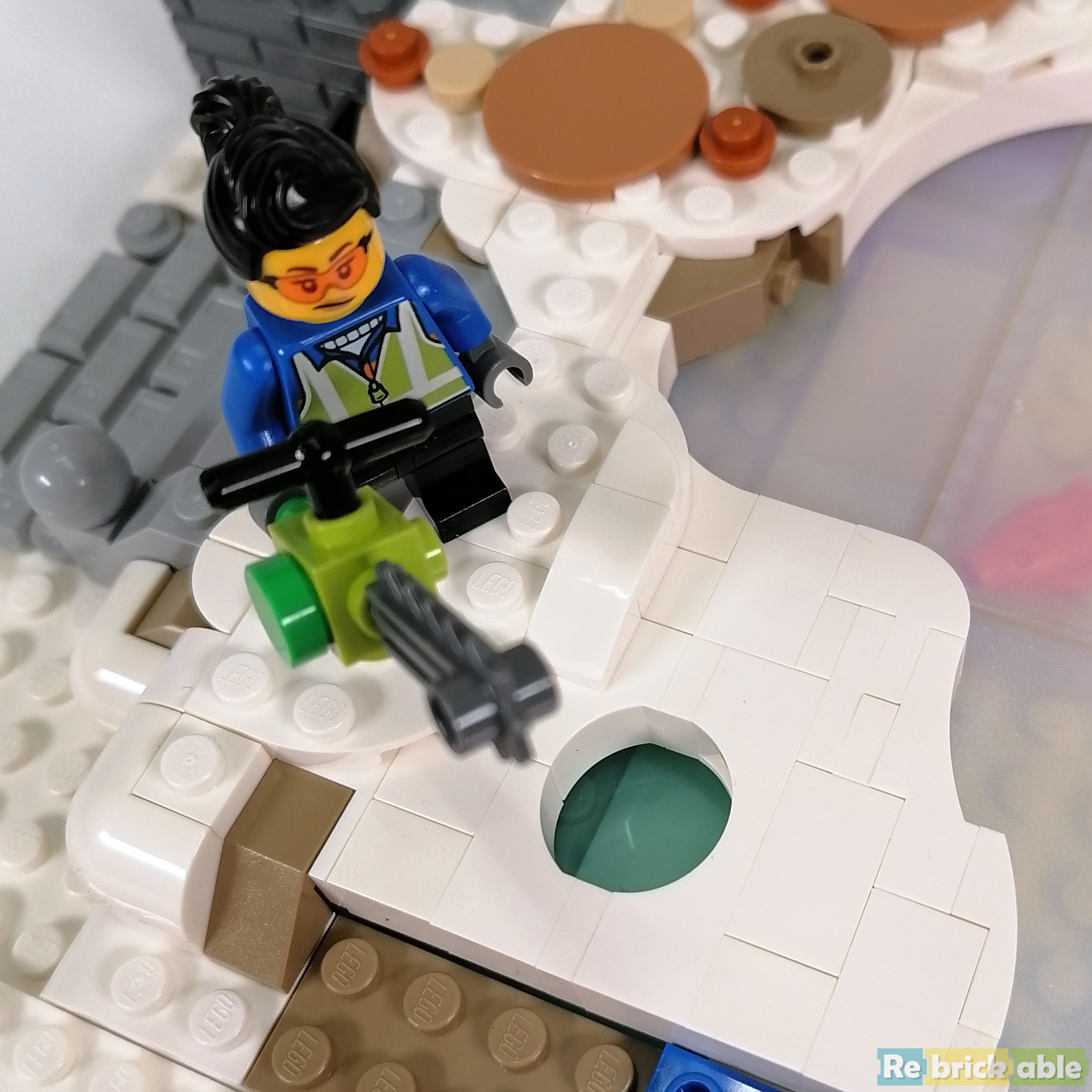 Review: 80109-1 - Lunar New Year Ice Festival | Rebrickable - Build ...