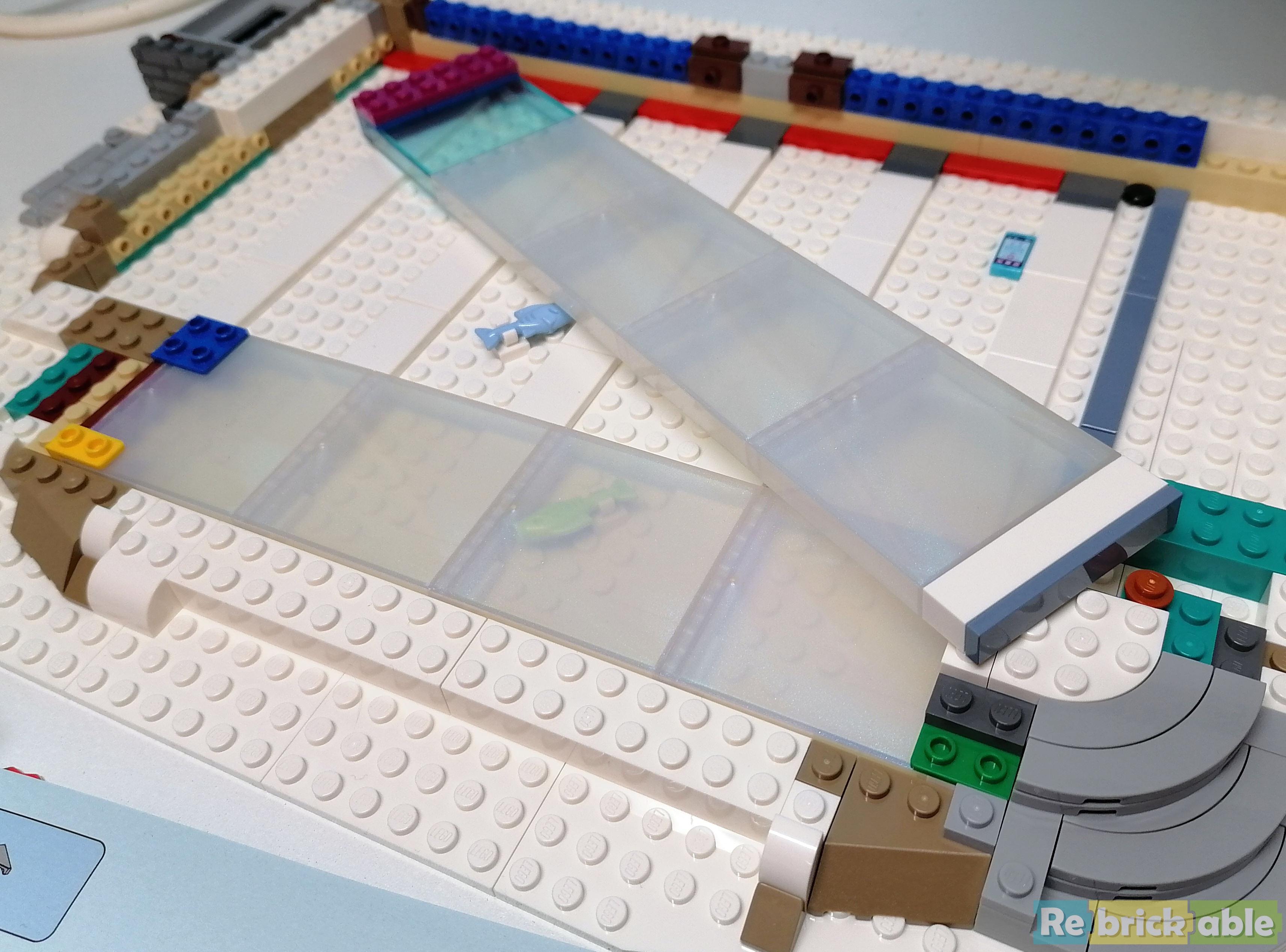 Review: 80109-1 - Lunar New Year Ice Festival | Rebrickable - Build ...