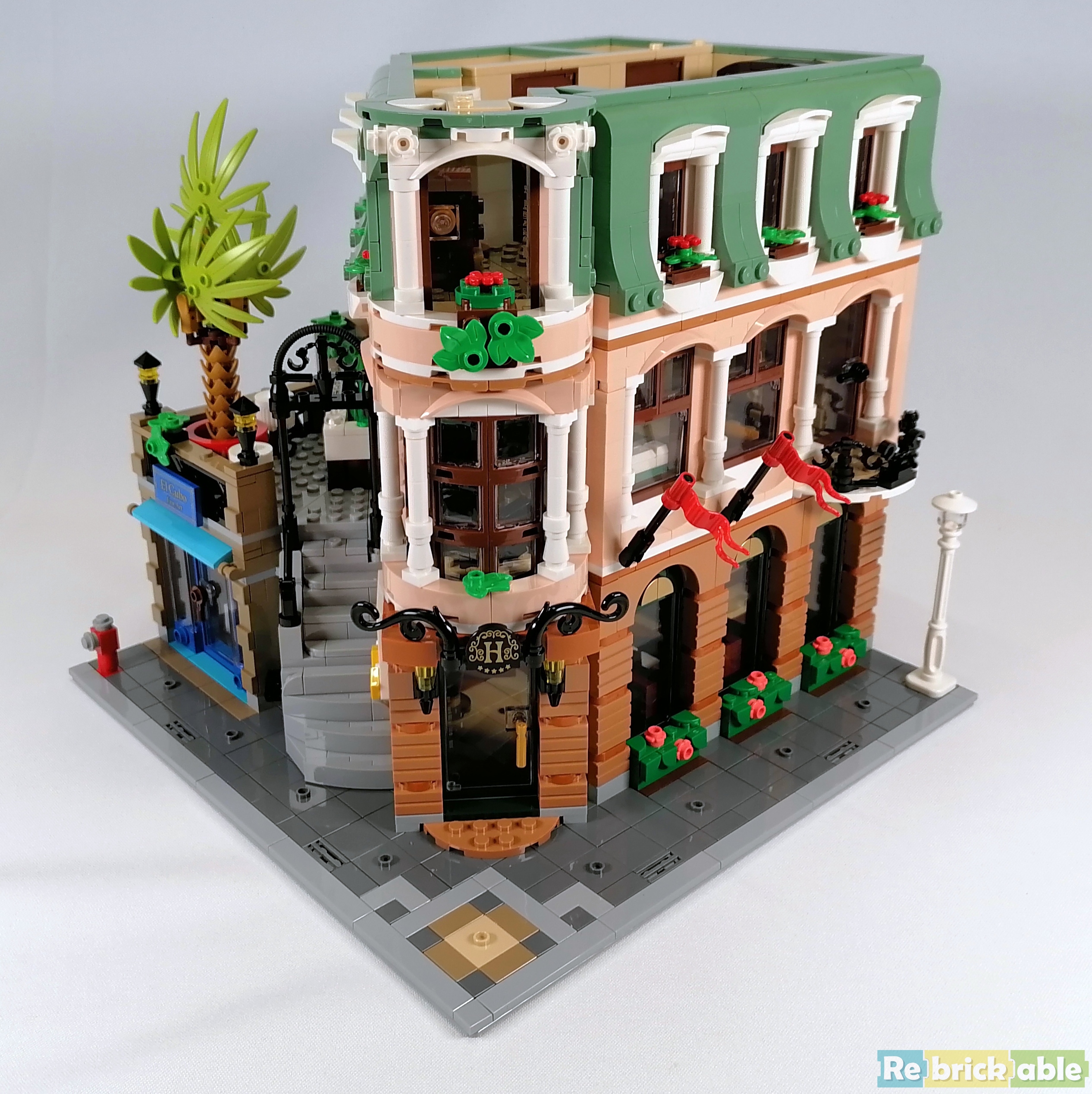 Review: 10297-1 - Boutique Hotel | Rebrickable - Build with LEGO