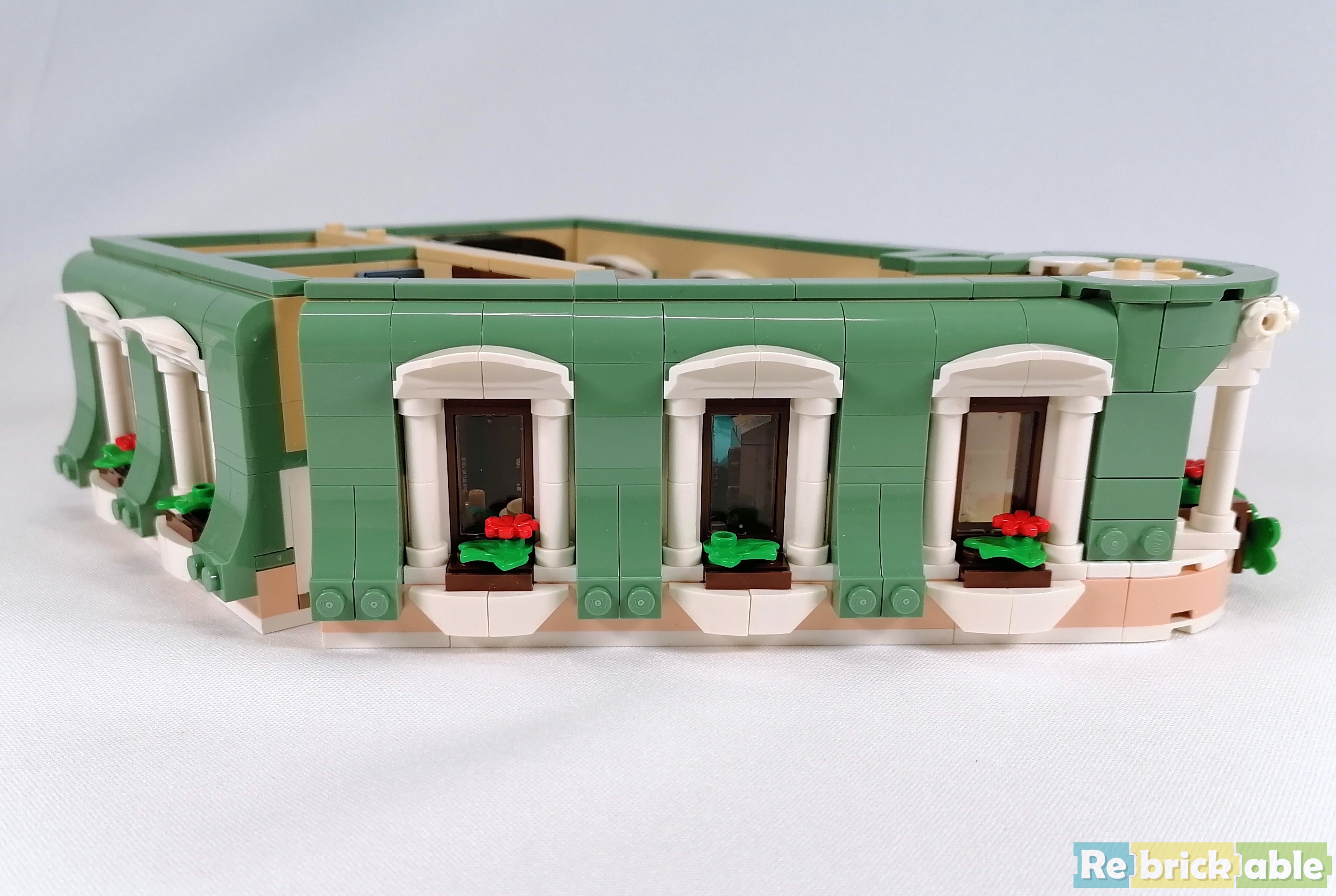 Review: 10297-1 - Boutique Hotel | Rebrickable - Build with LEGO