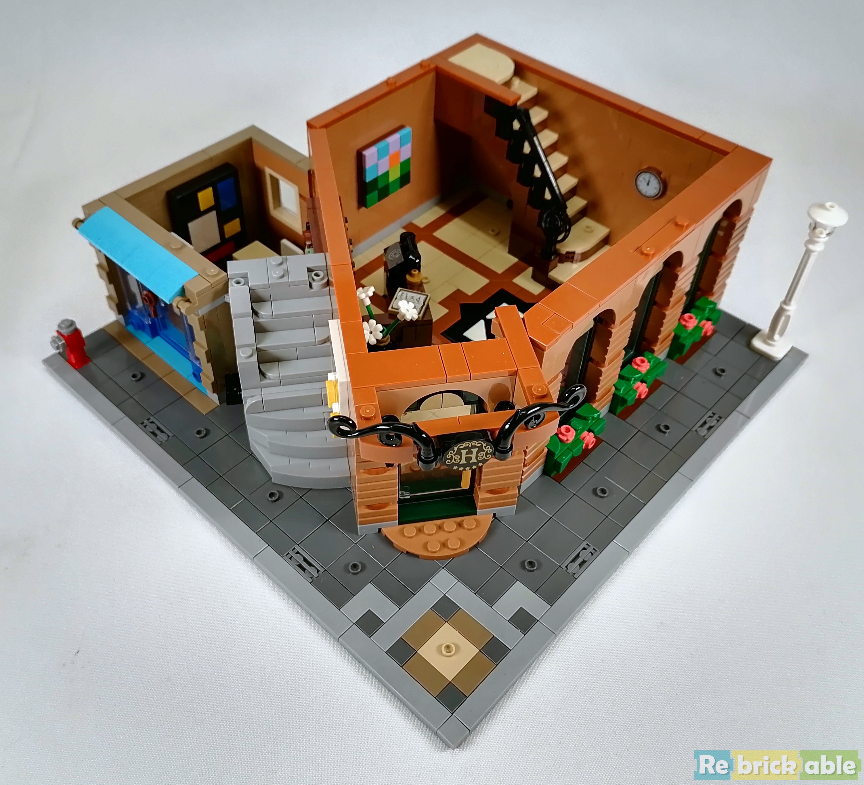 Review: 10297-1 - Boutique Hotel | Rebrickable - Build with LEGO