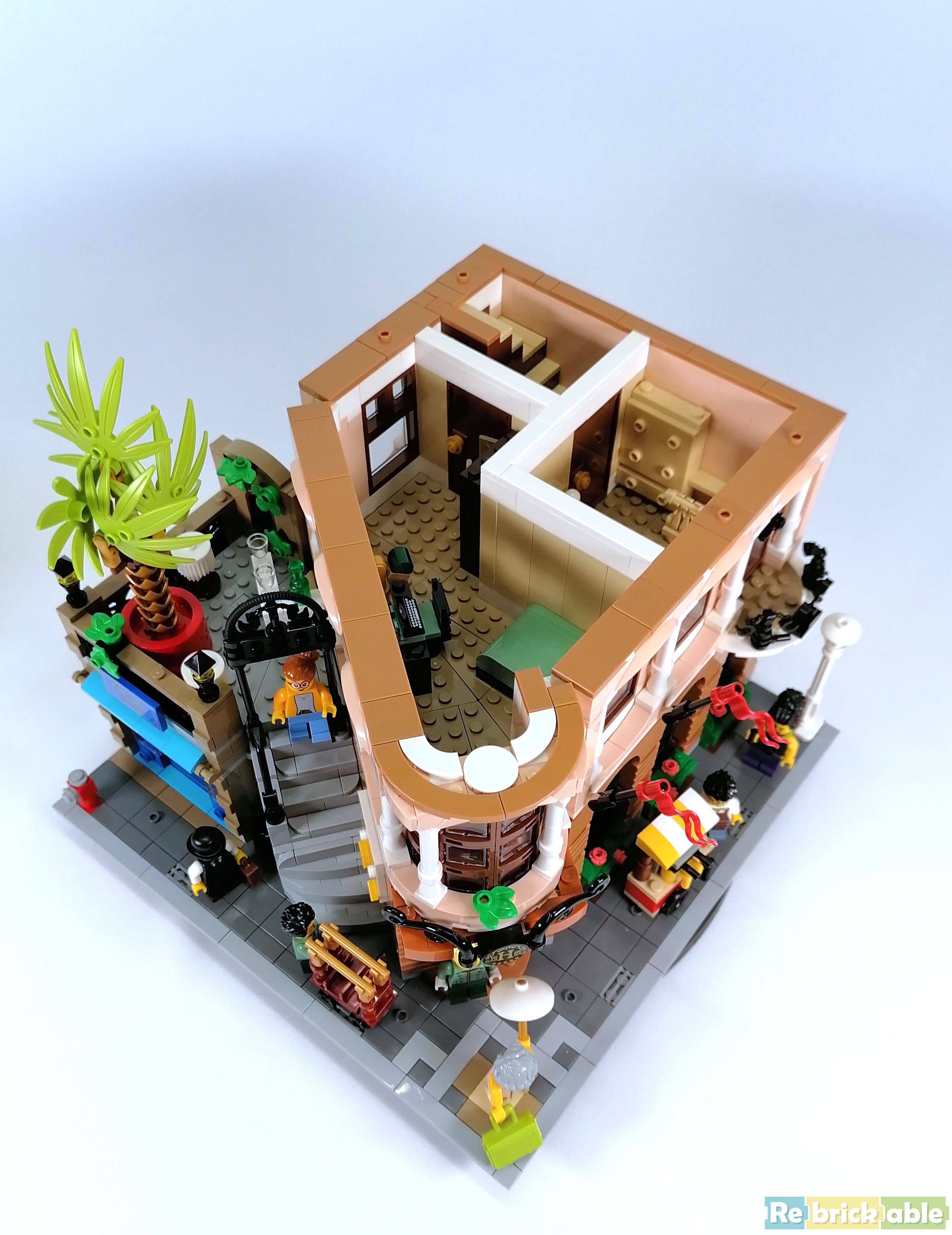 Review: 10297-1 - Boutique Hotel | Rebrickable - Build with LEGO