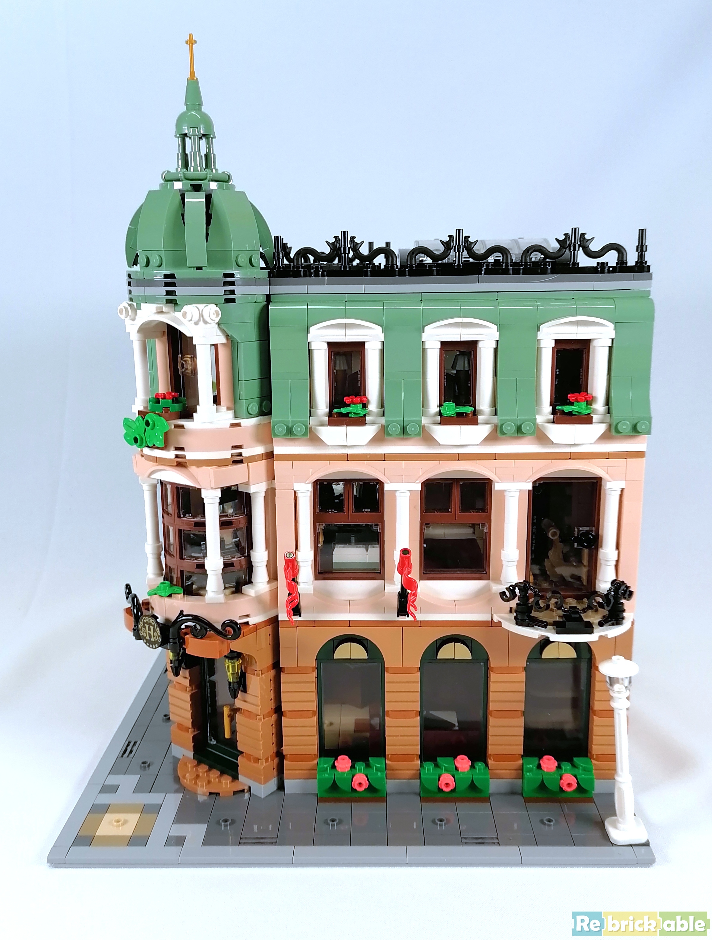 Review: 10297-1 - Boutique Hotel | Rebrickable - Build with LEGO