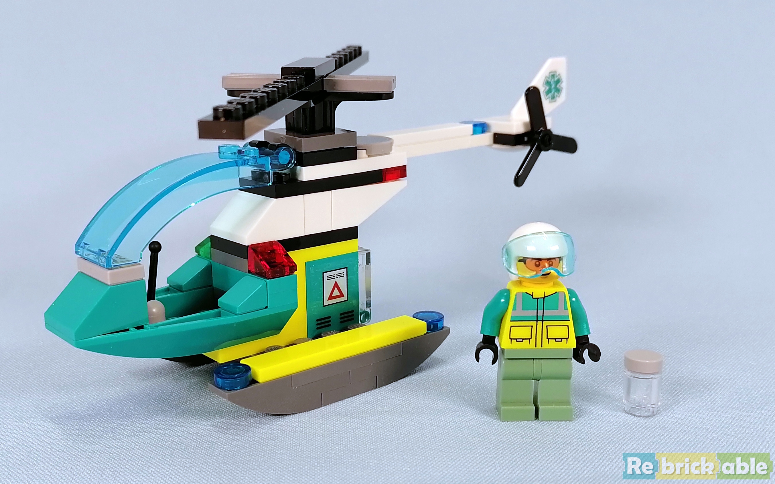 Review: 60330-1 - Hospital | Rebrickable - Build with LEGO