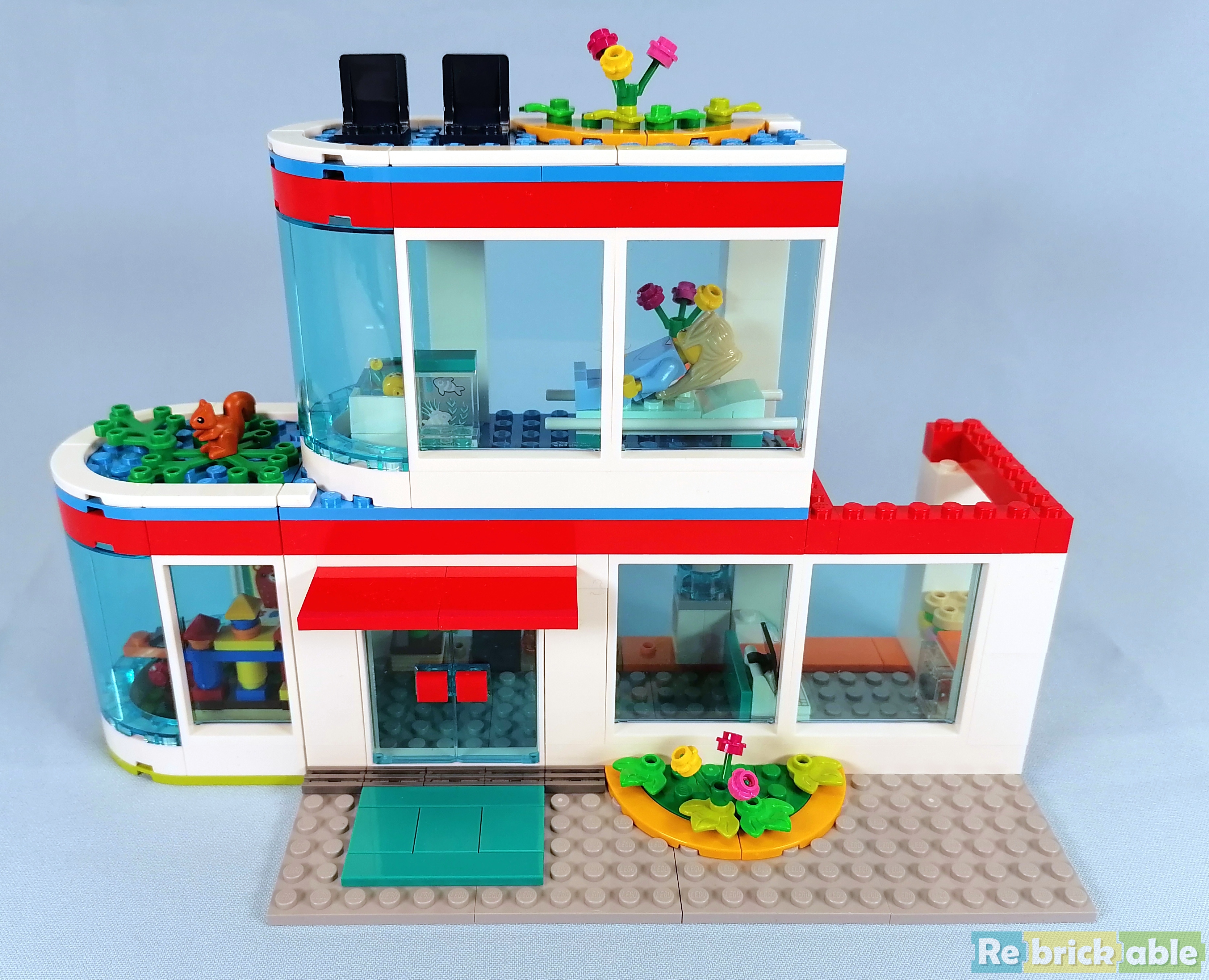 Review: 60330-1 - Hospital | Rebrickable - Build with LEGO