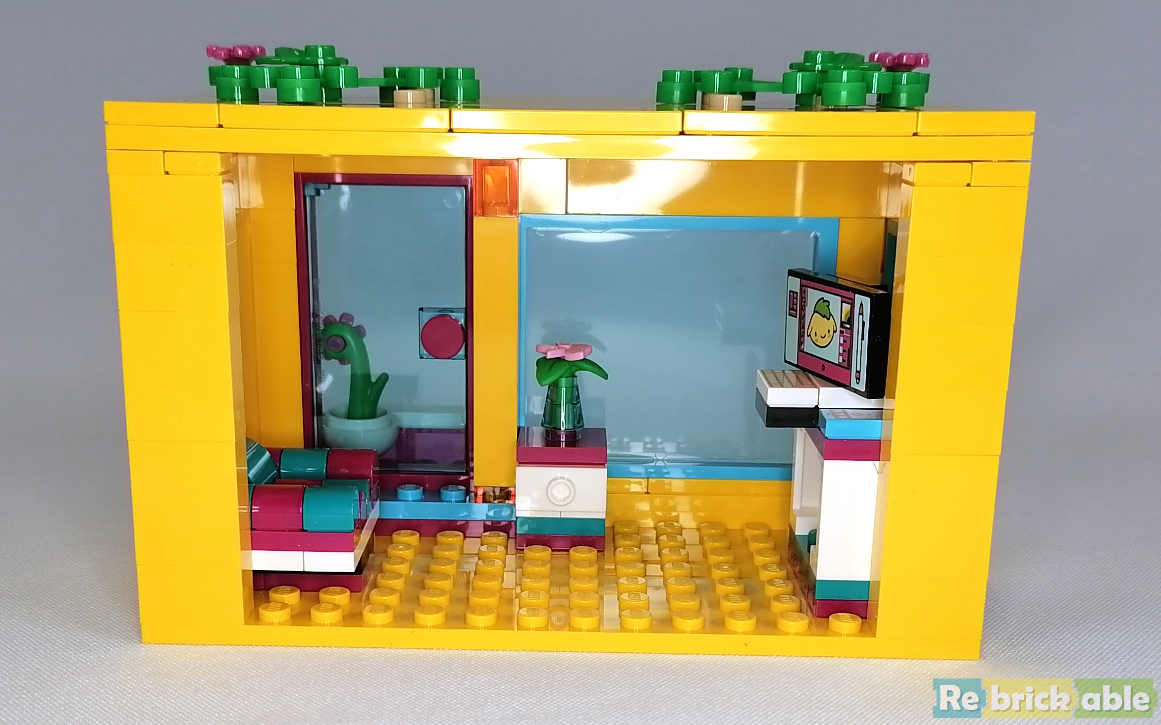 Review: 41704-1 - Main Street Building | Rebrickable - Build with LEGO