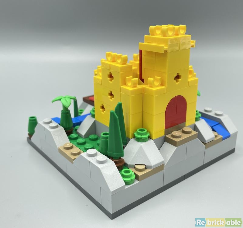 Quick Review: 6426244-1 - 90th Anniversary Mini Castle | Rebrickable ...