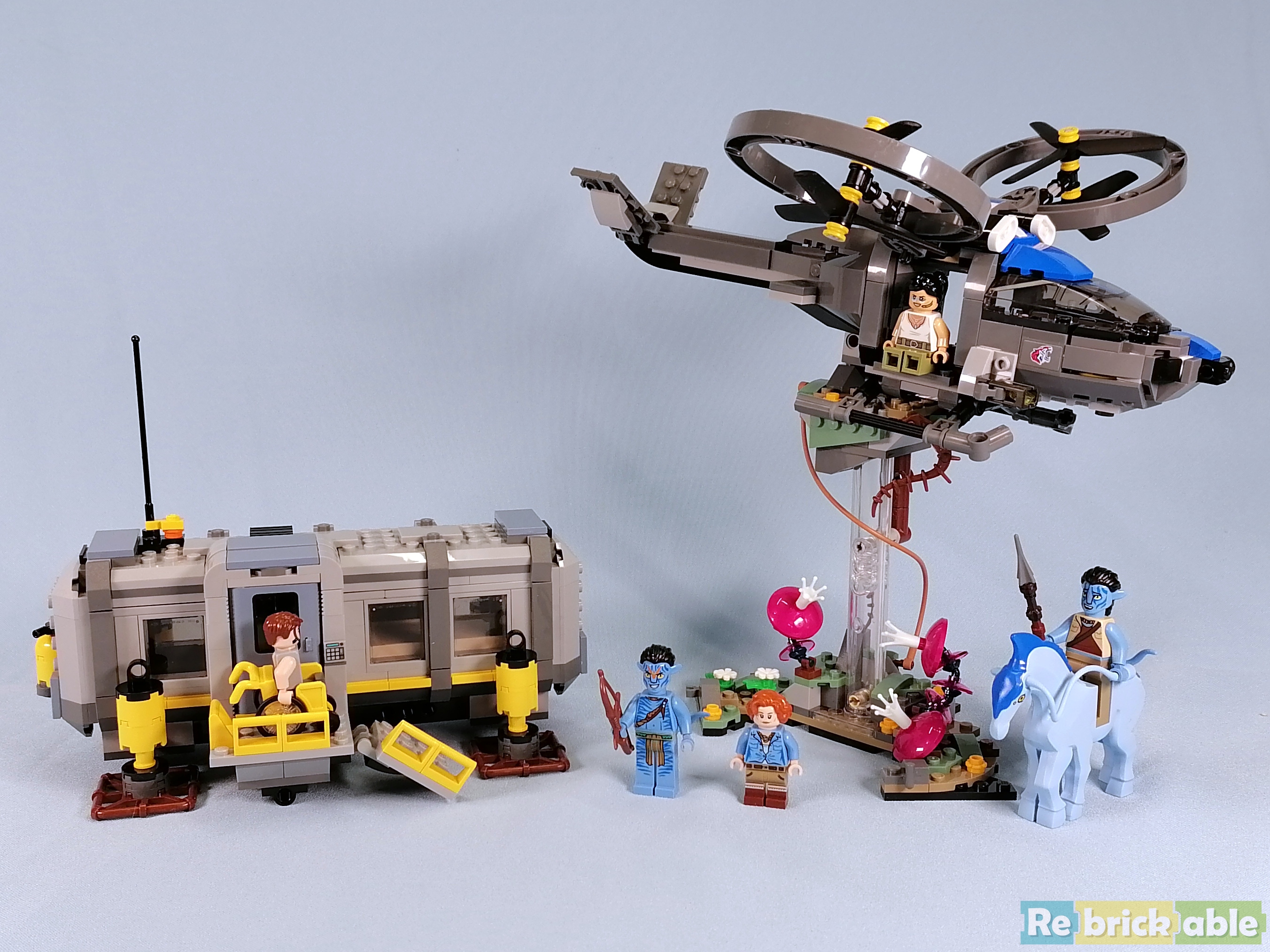 Review: 75573-1 - Floating Mountains: Site 26 & RDA Samson ...