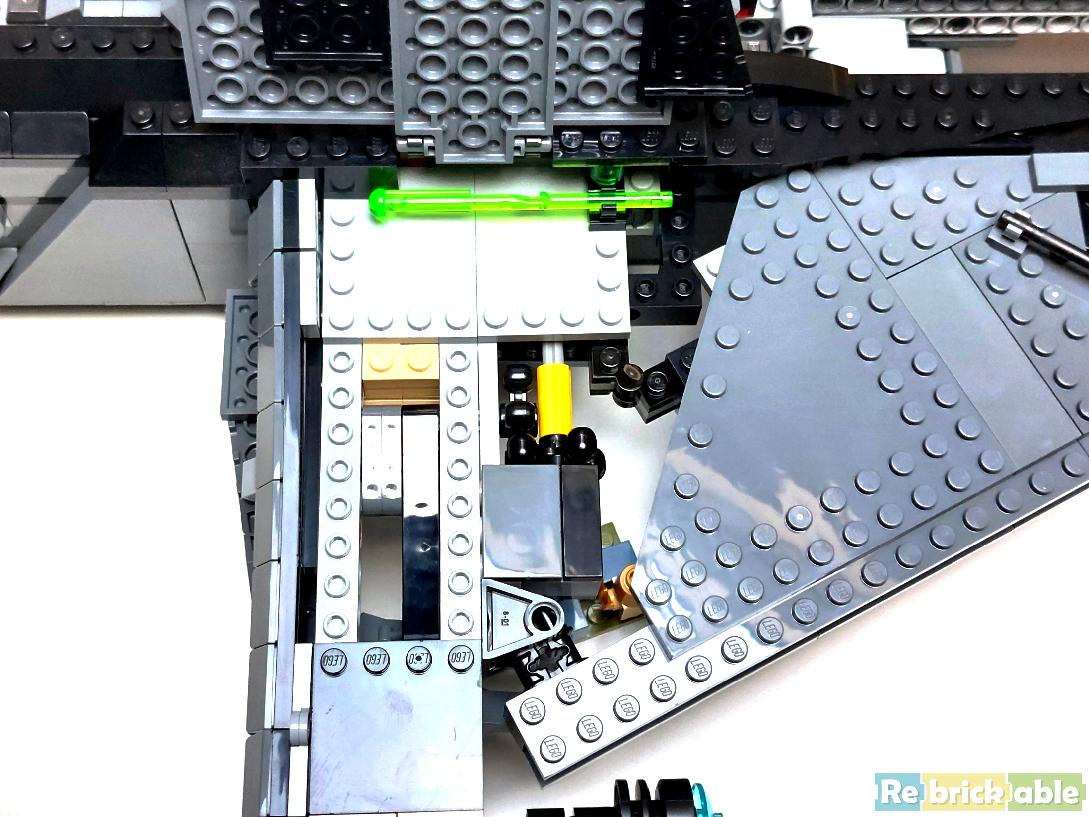 75323-1 The Justifier | Rebrickable - Build with LEGO