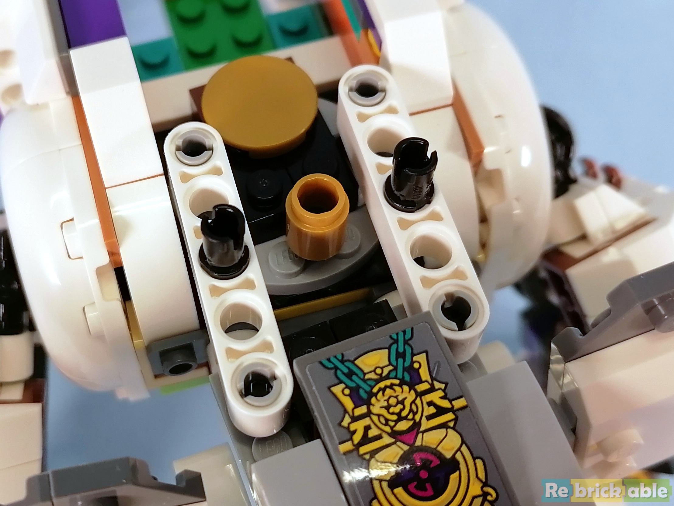 Review: 80043-1 - Yellow Tusk Elephant | Rebrickable - Build with LEGO
