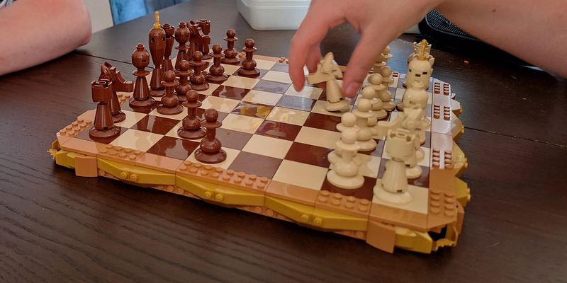 Review: 40719-1 - Traditional Chess Set | Rebrickable - Build with LEGO