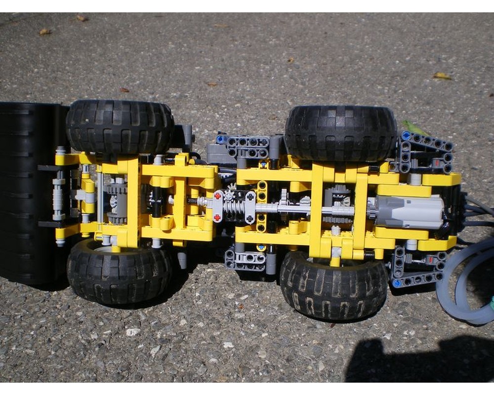 Lego Moc Remote Wheel Loader By Nico71 Rebrickable Build With Lego