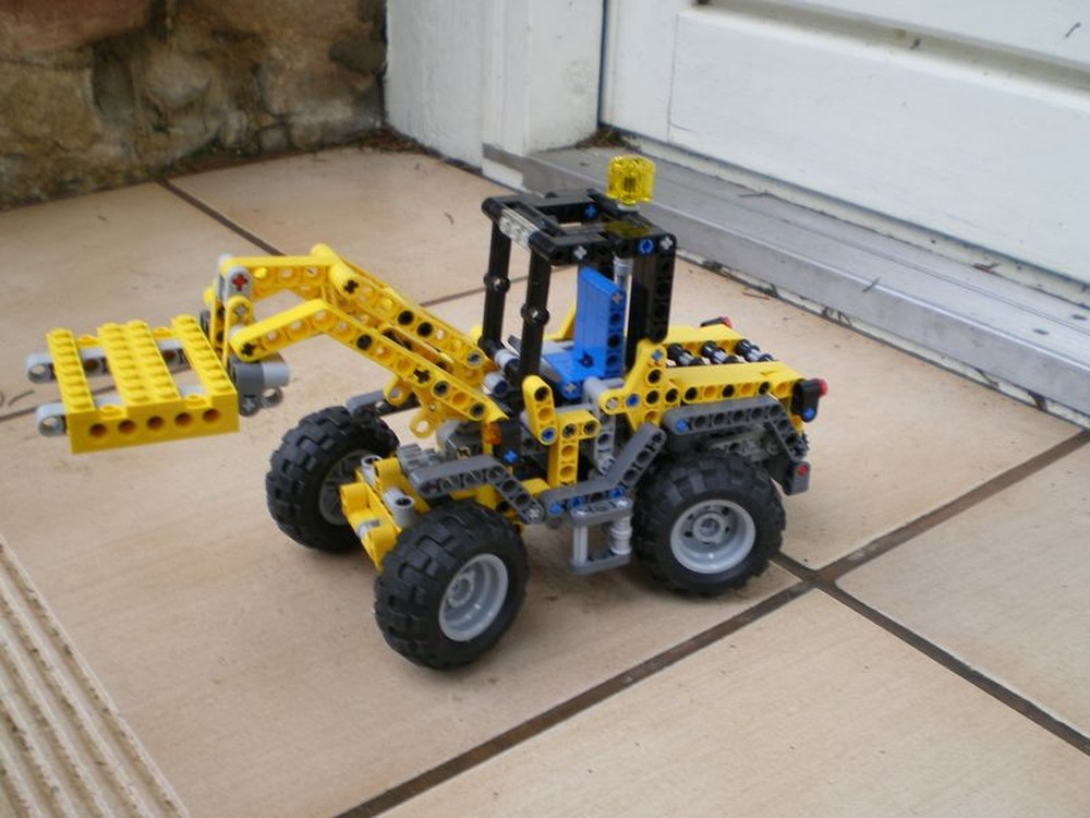 LEGO MOC Mini Wheel Loader by Nico71 | Rebrickable - Build with LEGO