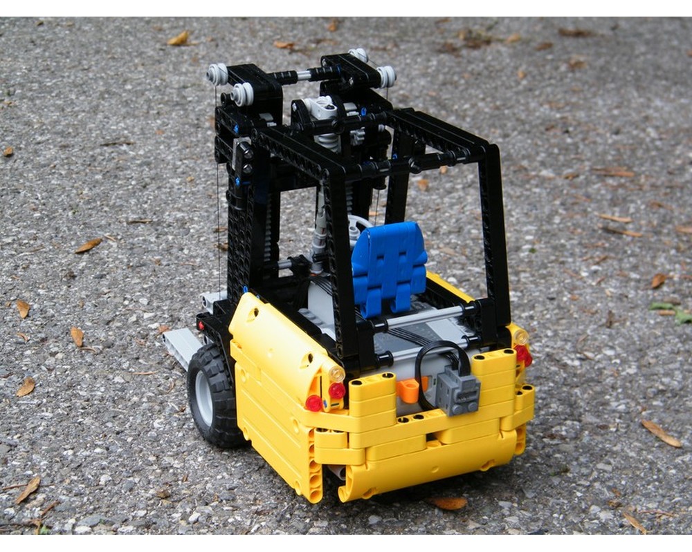 Lego Moc Mini Forklift Truck By Nico71 Rebrickable Build With Lego