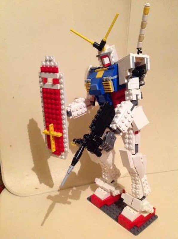 LEGO MOC Gundam 78-2 RX by popoloni | Rebrickable - Build with LEGO