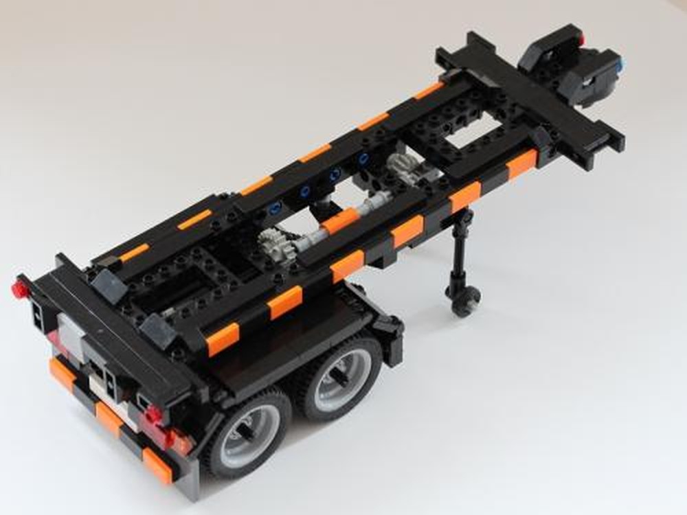 LEGO MOC Trailer for 20ft containers (Discontinued) by LasseD ...