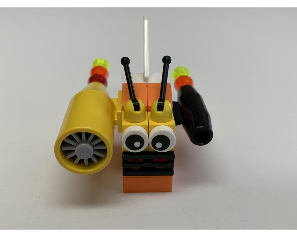 LEGO MOC Jet Snail Pylon Racer by TurboRatRods | Rebrickable - Build ...