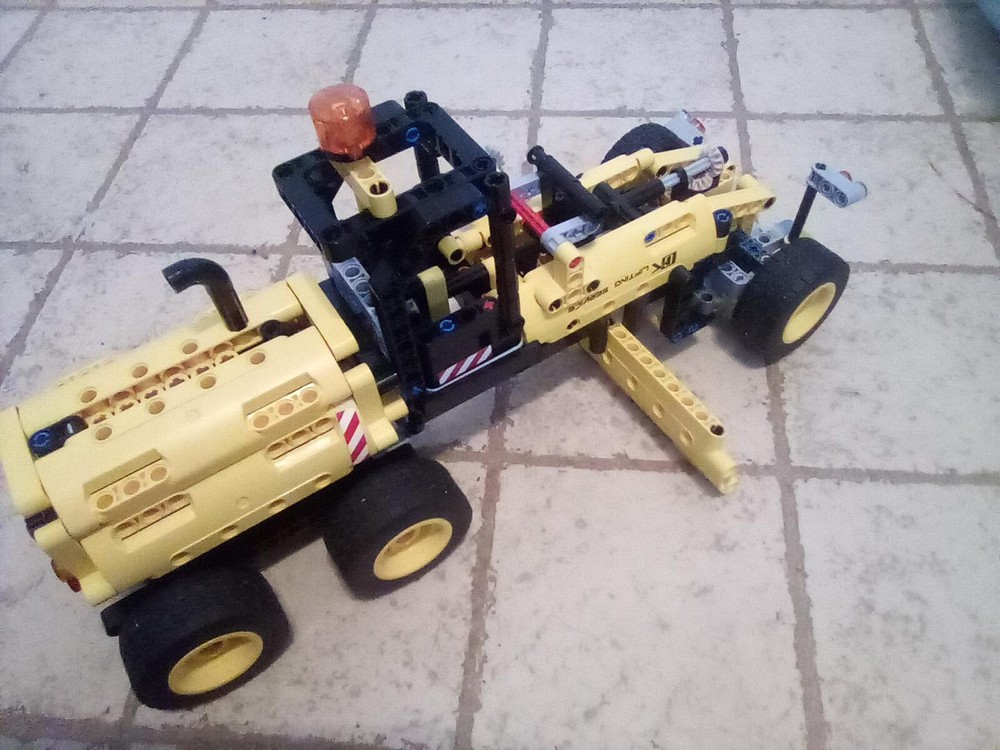 Lego Moc 42108 Road Grader By Boomdidit Rebrickable Build With Lego