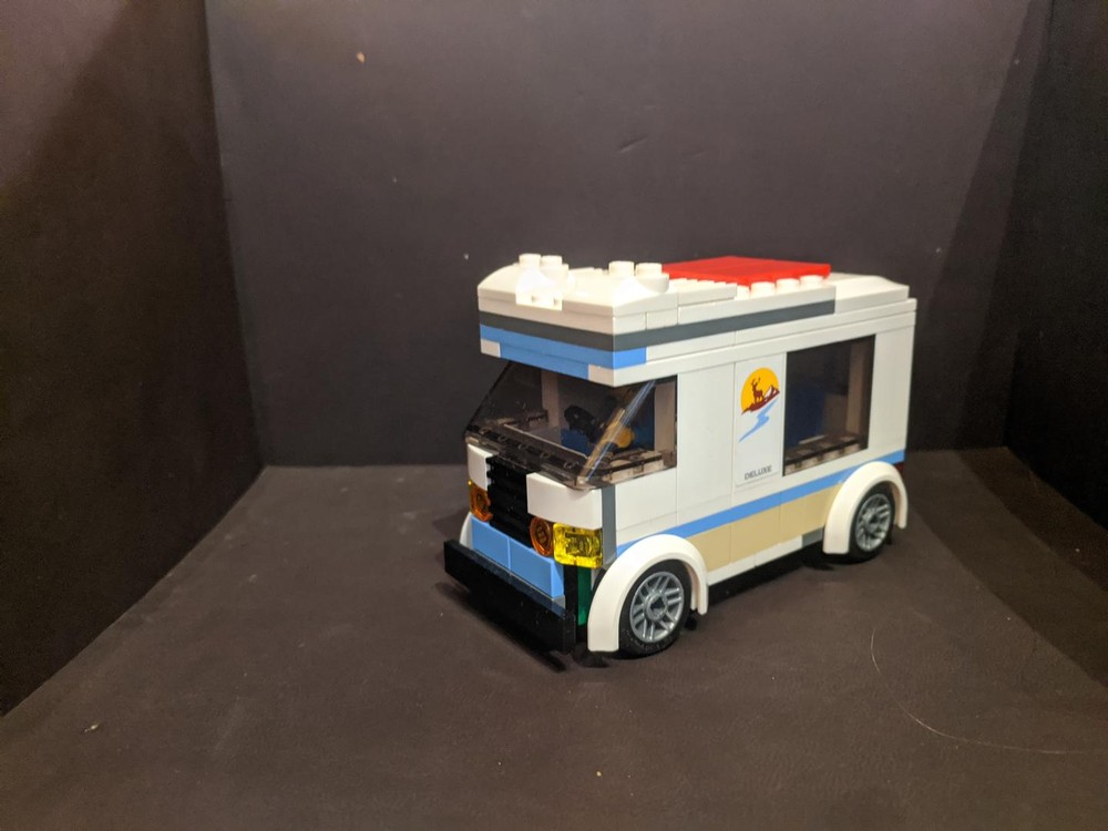 LEGO MOC Toyota Hiace by hawkinezra | Rebrickable - Build with LEGO