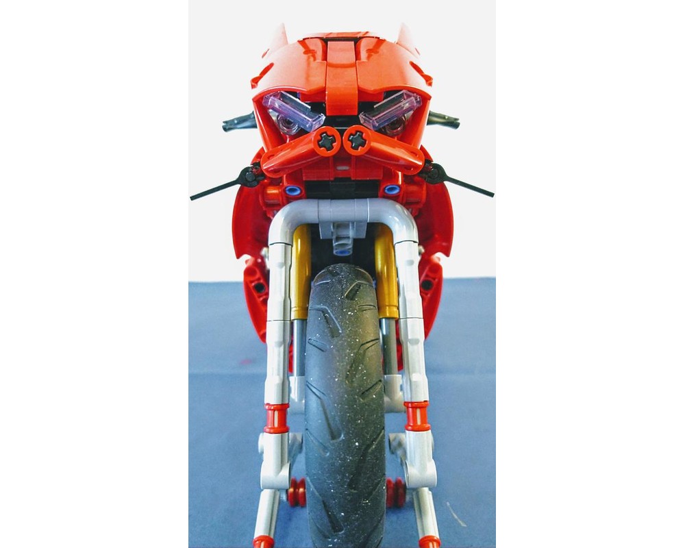 Lego Moc Mods For Ducati Panigale V4r By Phmzt Rebrickable Build