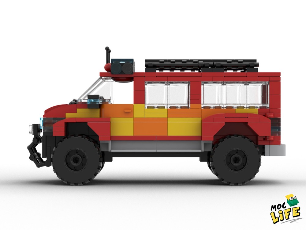 LEGO MOC Ford Econoline E-350 Icelandic ambulance by MocLife ...