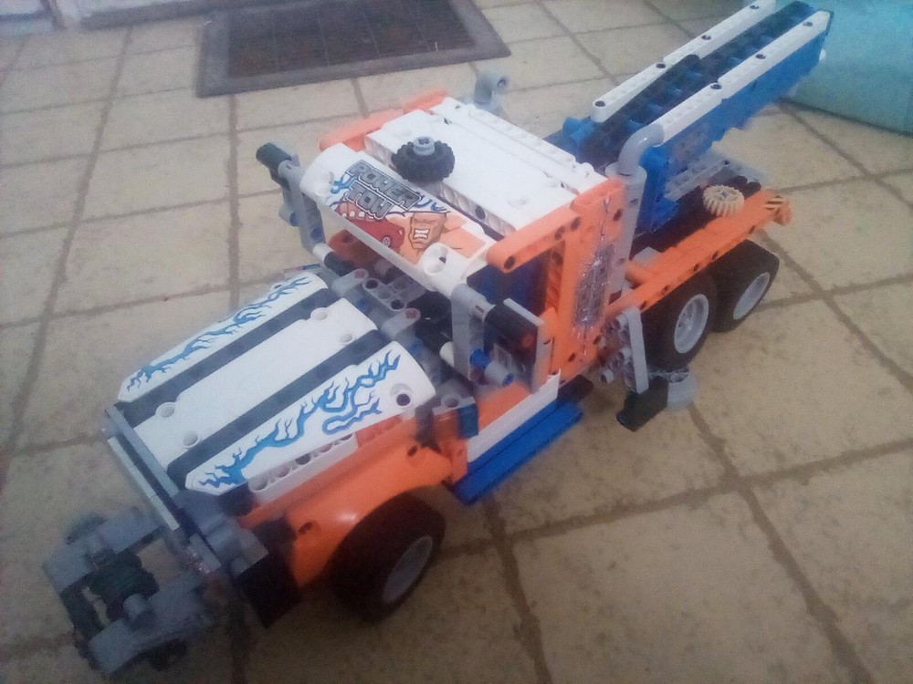 LEGO MOC 42128 Alterative modal offroad rescue truck by Boomdidit ...