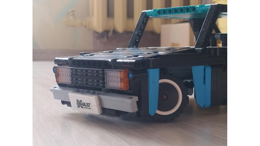 LEGO MOC Vaz 2105 (Lada riva) by kovchenkovskiy | Rebrickable - Build ...