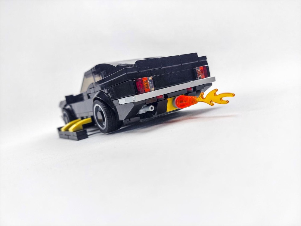 LEGO MOC 007 Aston Martin V8 Vantage from The Living Daylights by SFH ...