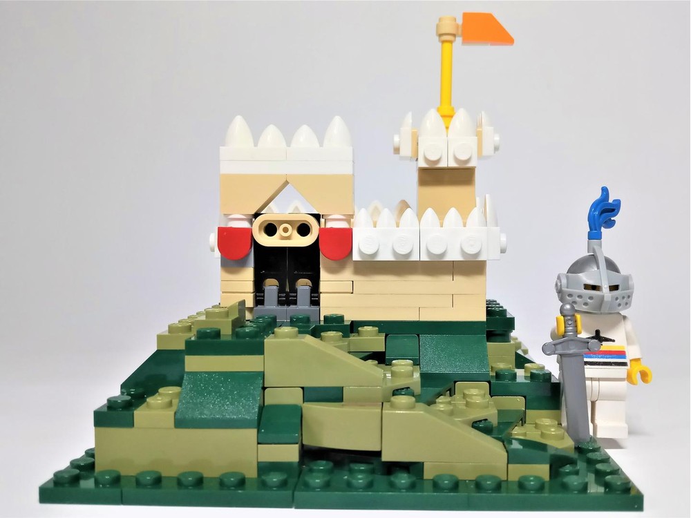 LEGO MOC 31121 Micro Castle for Raised Baseplate by Dafeld ...
