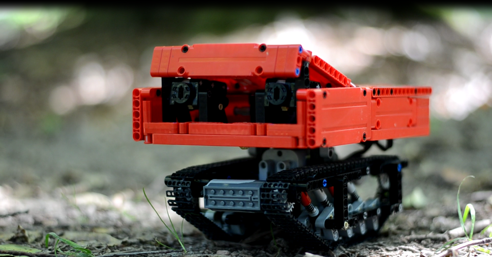 LEGO MOC LEGO Technic Red Surprise Box ( Small suspended Tank) by ...