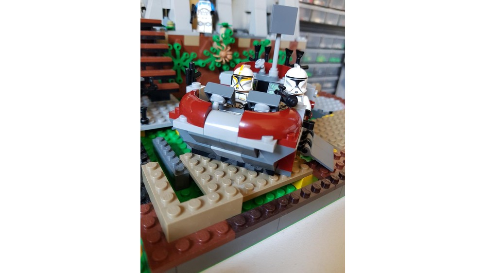 LEGO MOC Clone Command Station mod by Scaevola81 | Rebrickable - Build ...