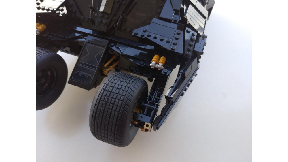 LEGO MOC 1/10 UCS Tumbler Custom Based on the 76240 Lego Batmobile ...