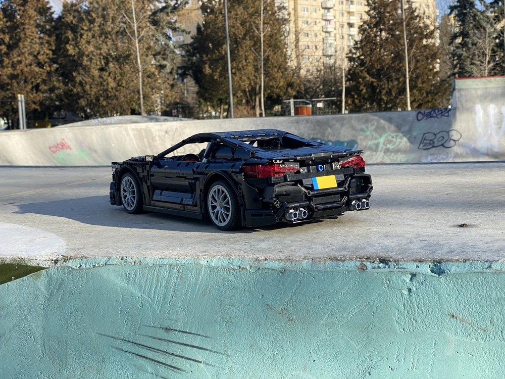 LEGO MOC BMW M8 Competition by Alex Ilea | Rebrickable - Build with LEGO