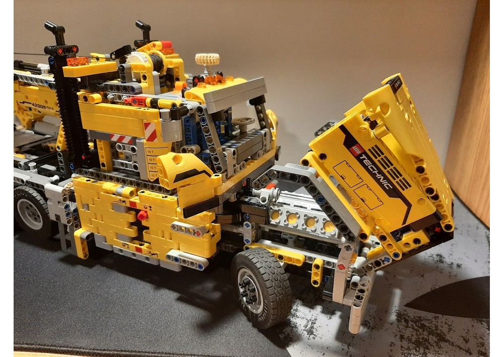 Lego Moc Big Rig Tow Truck By Bricksbycas24 Rebrickable Build With Lego