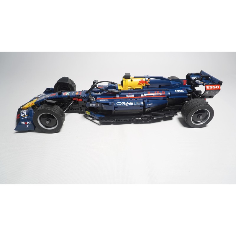 LEGO MOC Red Bull F1 RB18 1:8 Scale by Lukas2020 | Rebrickable - Build ...