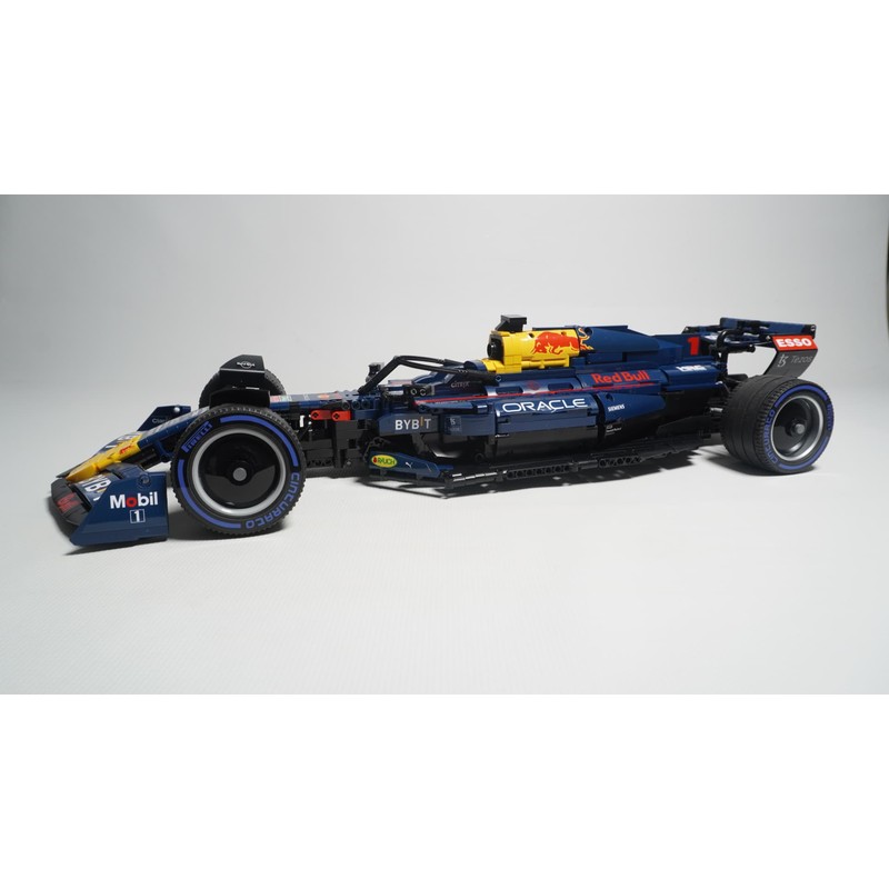LEGO MOC Red Bull F1 RB18 1:8 Scale by Lukas2020 | Rebrickable - Build ...