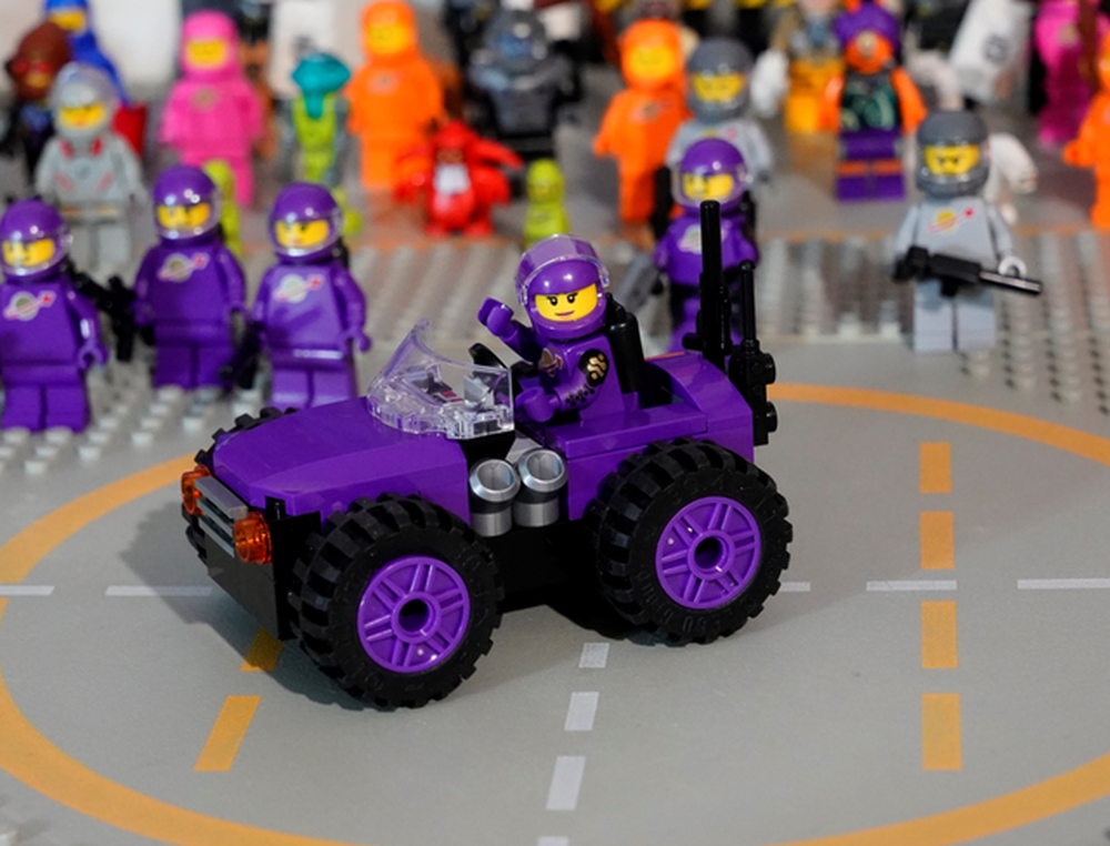 LEGO MOC Purple Space Buggy by pieterbl | Rebrickable - Build with LEGO