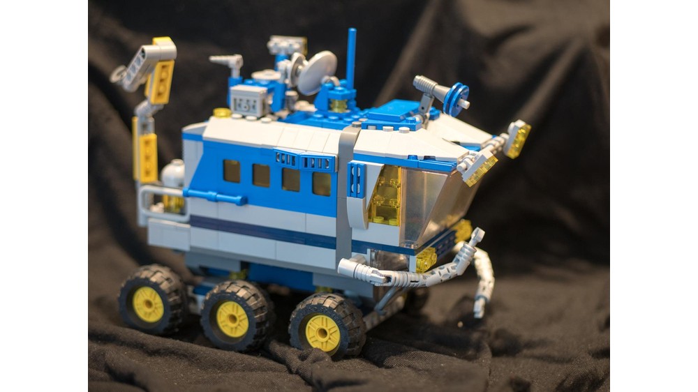 LEGO MOC Classic Space Rover by wirresdenken | Rebrickable - Build with ...