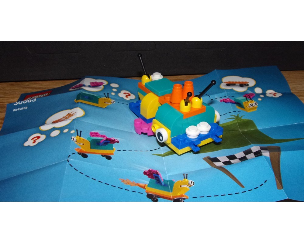 LEGO MOC 30563 - Angler Whale by JusTiCe8 | Rebrickable - Build with LEGO