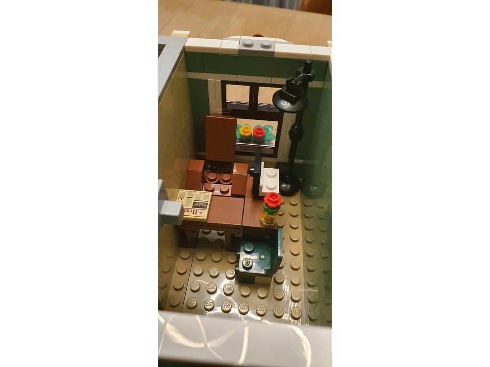 LEGO MOC Post Office - 10278 Police Station Alternate Build by Yanix ...