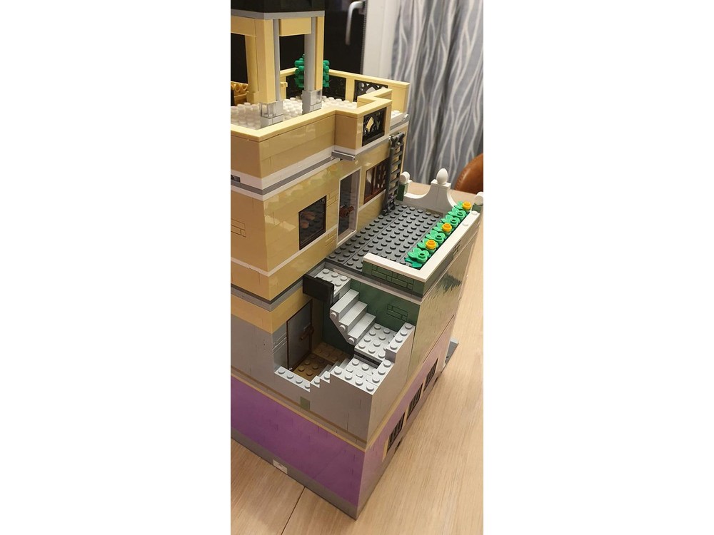 LEGO MOC Post Office - 10278 Police Station Alternate Build by Yanix ...