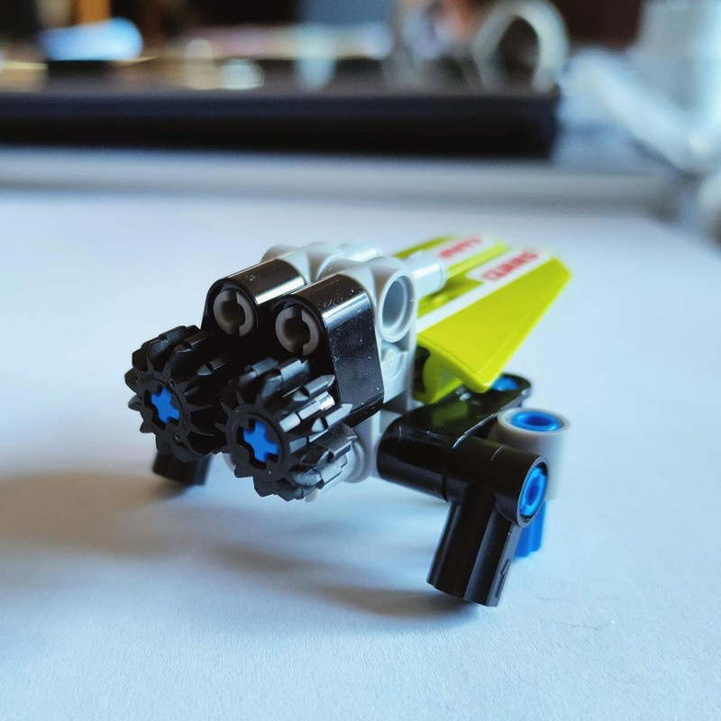 LEGO MOC Jumping spider by Silm4ril | Rebrickable - Build with LEGO