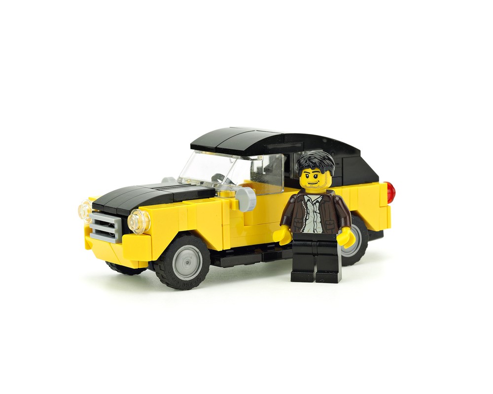 LEGO MOC Old Yellow Car by De_Marco | Rebrickable - Build with LEGO