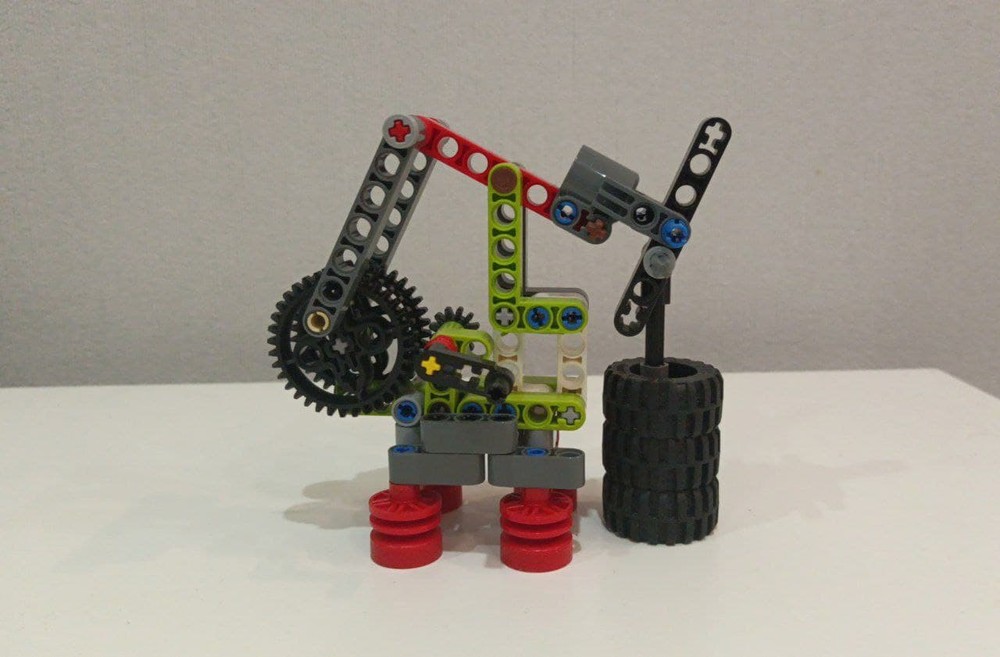 LEGO MOC Oil Pumpjack (42102 Alternative) by i112358 | Rebrickable ...