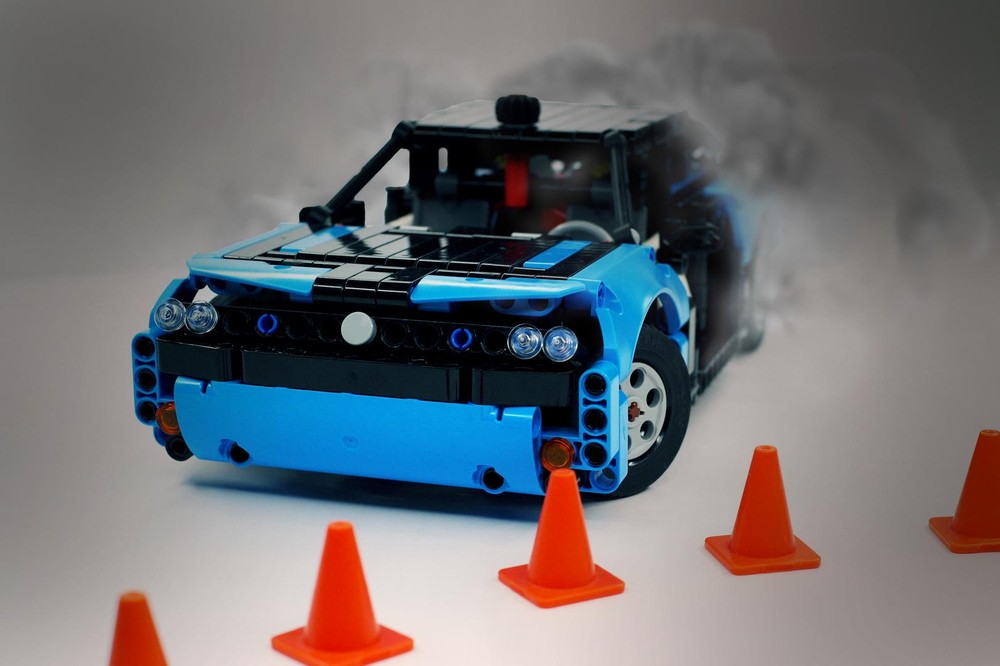 LEGO MOC Drift Car by TheLegoMan068 | Rebrickable - Build with LEGO