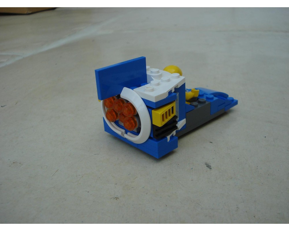 LEGO MOC 5765 minifigure spaceship by Leo1 | Rebrickable - Build with LEGO