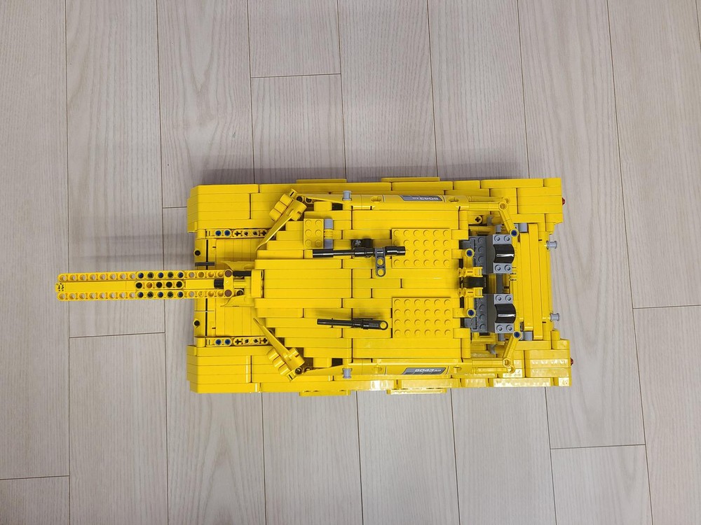 Lego Moc Technic Rc Tank By Mechahn Rebrickable Build With Lego