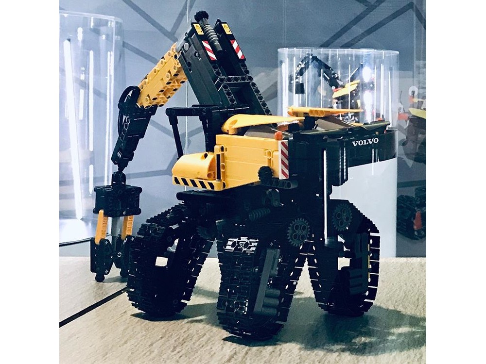 LEGO MOC Volvo Ibex by thirdwigg | Rebrickable - Build with LEGO