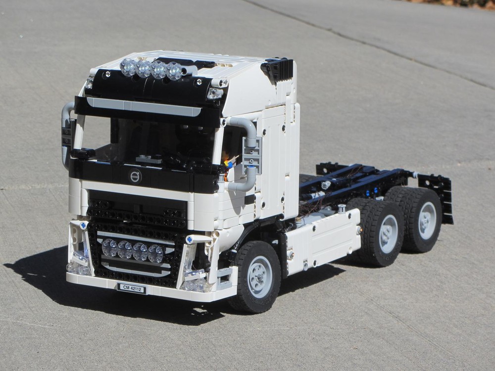 LEGO MOC Technic RC Volvo FH16 750 by verdigris | Rebrickable - Build with LEGO