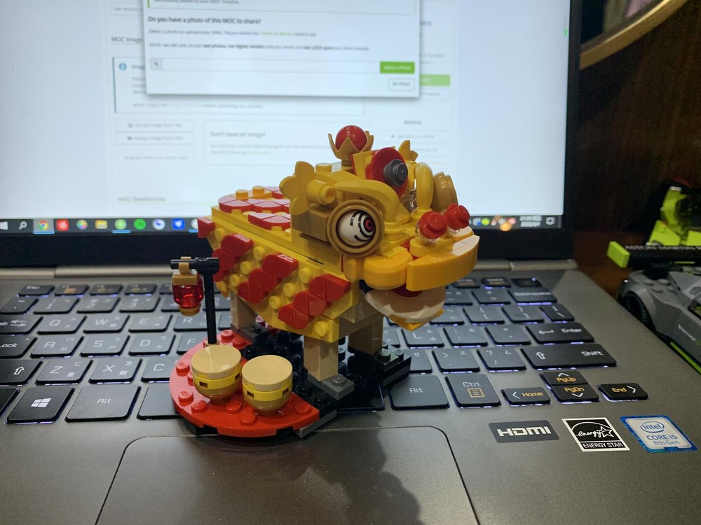 Lego Moc Dancing Lion By Pyreneesz Rebrickable Build With Lego